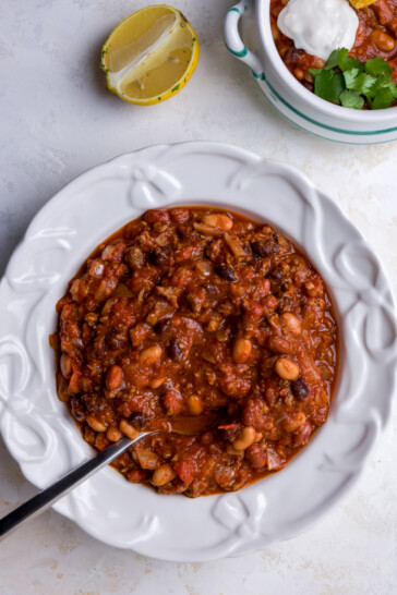 How to Make High Protein Vegan Chili - The Plant Collective