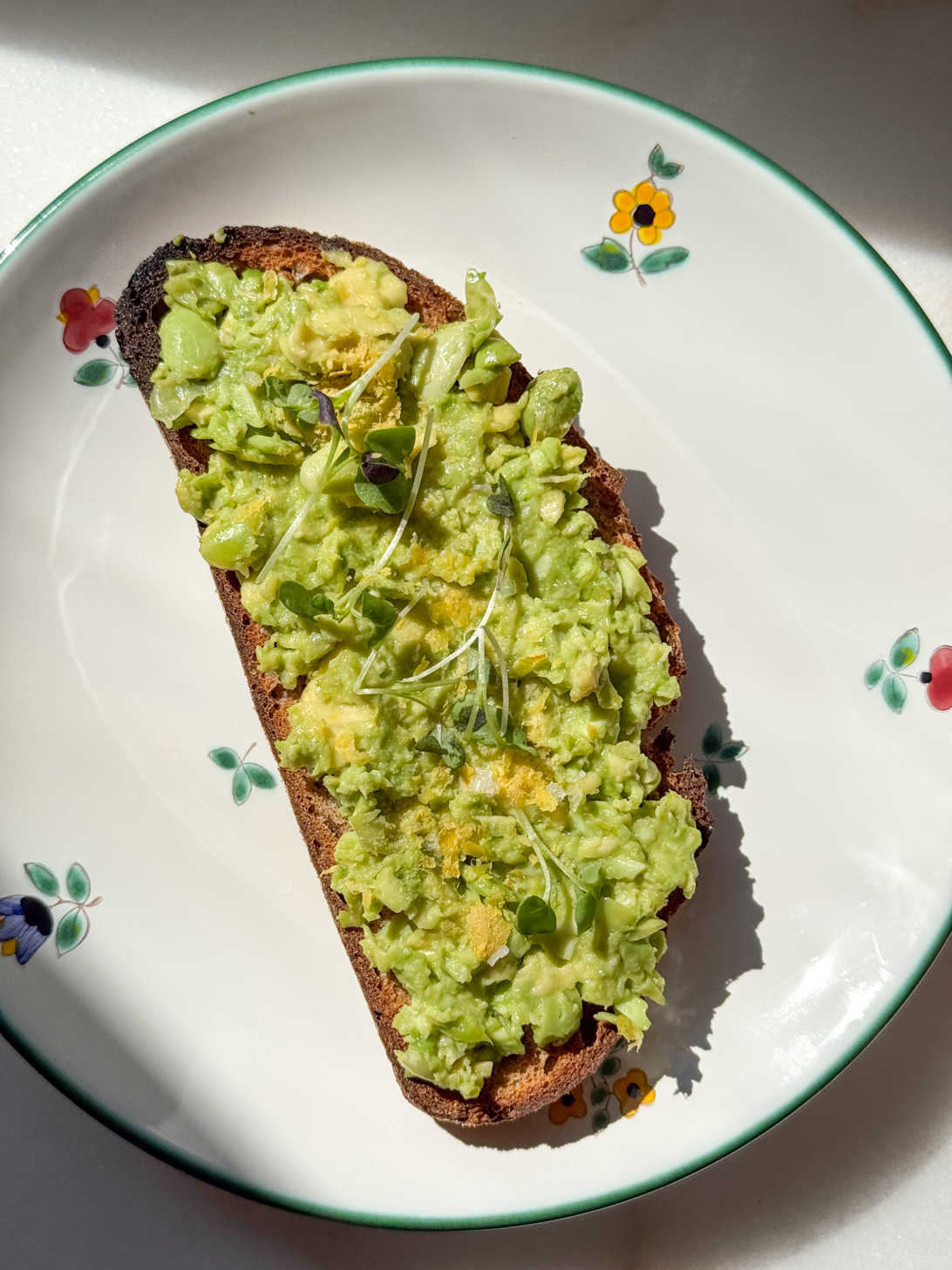 Easy Edamame Avocado Toast - A High-Protein Breakfast You’ll Love - The ...
